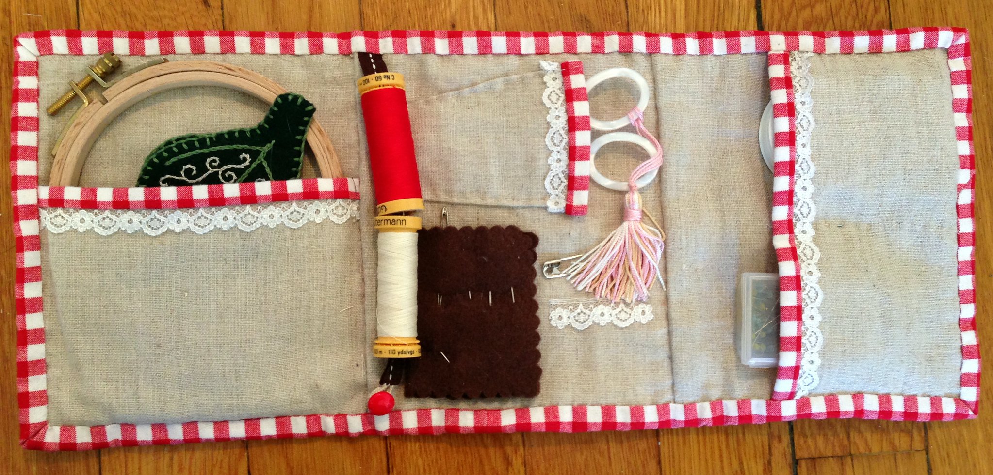 How To Make A Travel Sewing Kit ~ DIY Tutorial Ideas!