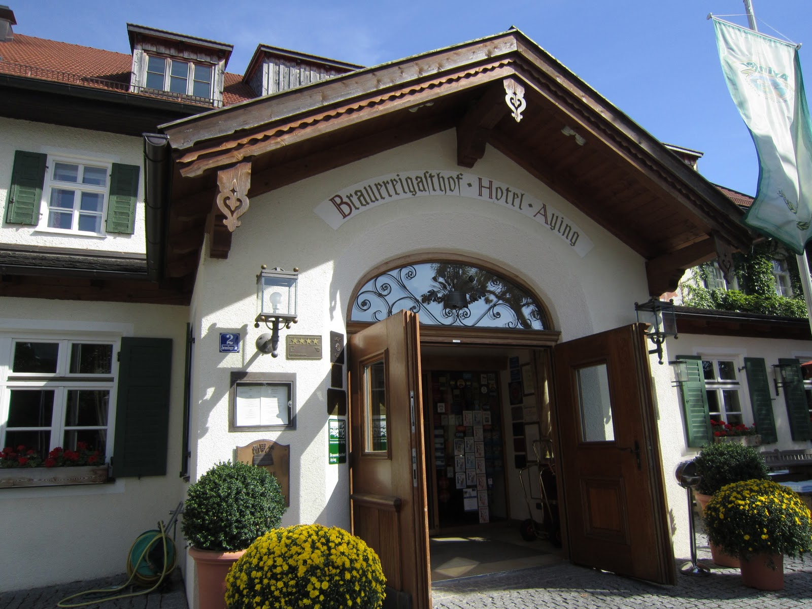 Bier-Reise 2011: Braeuerei Gasthof Hotel Aying - Biergarten