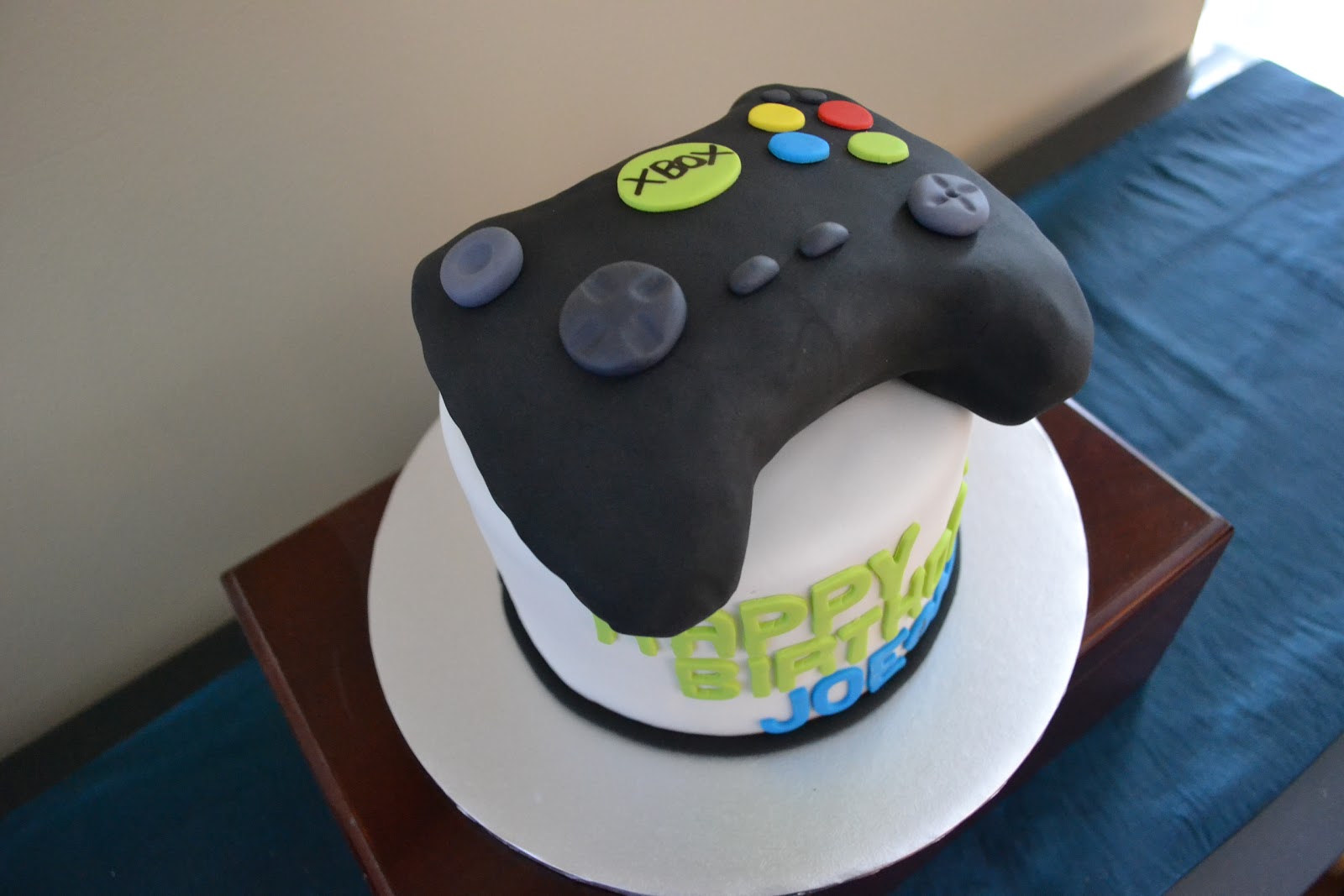 life's sweet: Xbox Cake