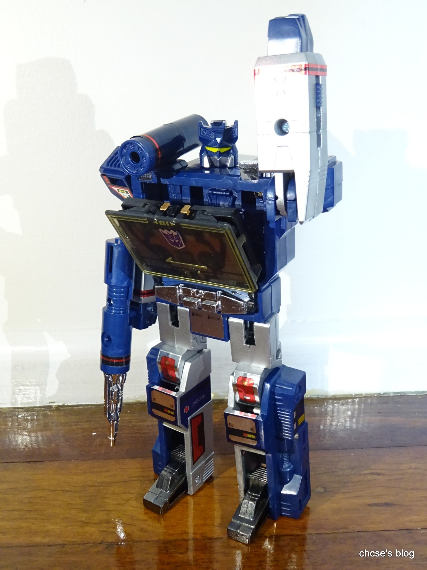 ChCse's blog: Toy Review: Transformers Generation 1 Soundwave w ...