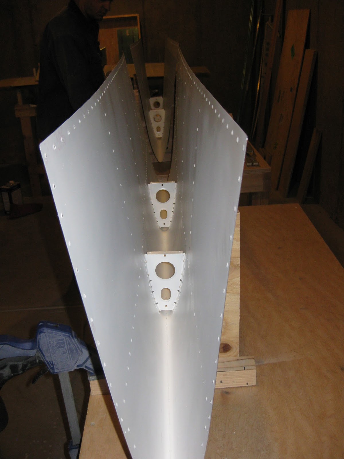 E's Van's RV-14A: Empennage: Horizontal stabilizer. Ribs and front spar ...
