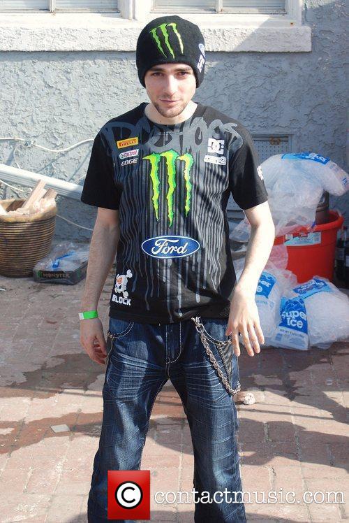 Henshin Grid: Felix Ryan Gallery