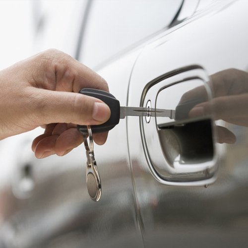 Hire the professional Locksmiths for Car Key Replacement in Sacramento