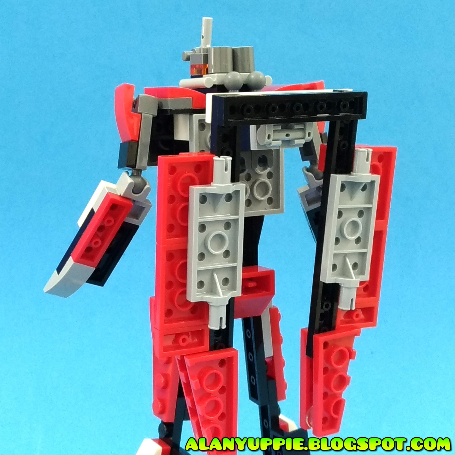 Alanyuppie's LEGO Transformers: Video Tutorial: Transformer Benatar ...