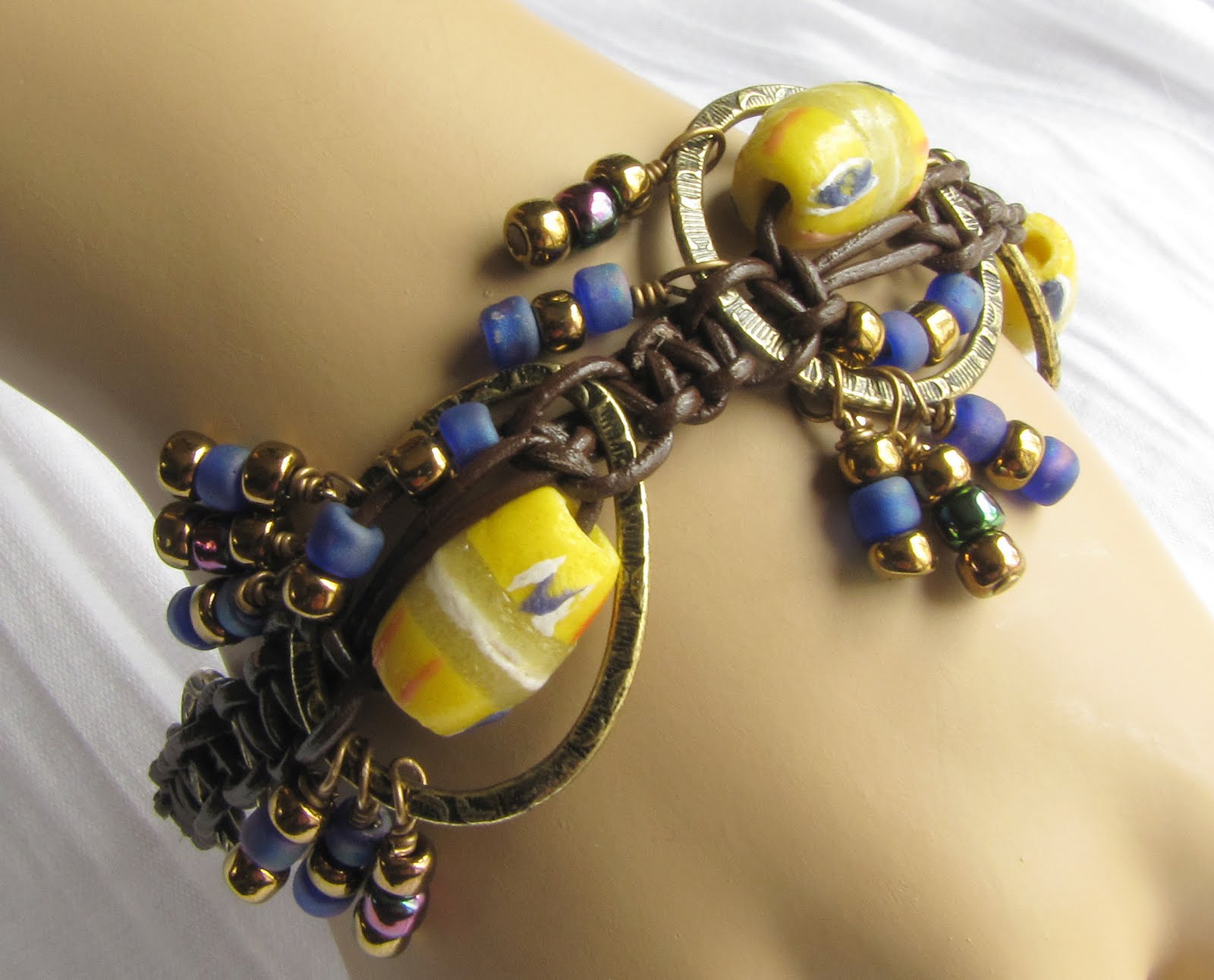 The Weekend Jewelry Designer: Another version - macrame leather ...