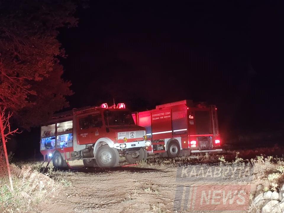 ΑΓΡΑΜΠΕΛΑ: Η άμεση επέμβαση Πυροσβεστικής, Πολιτικής Προστασίας και ...