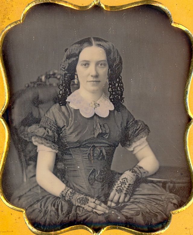 30 Fabulous Photos Show Fashion Styles of Victorian Girls in the Mid ...