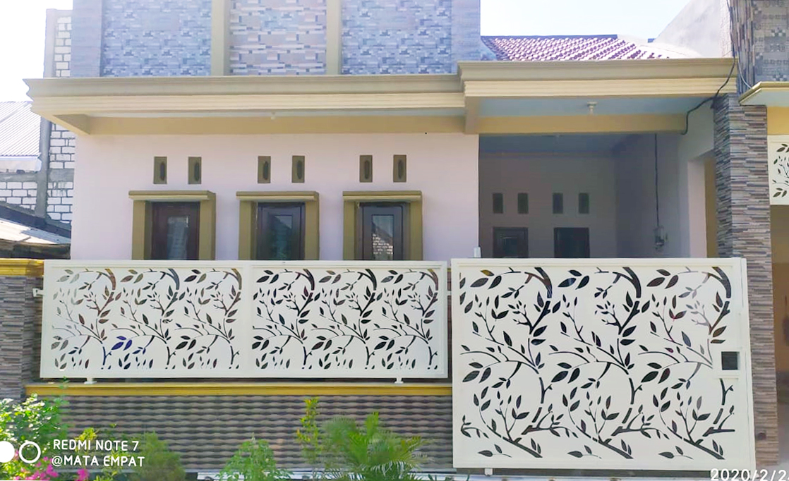 Pagar Rumah Motif Bunga