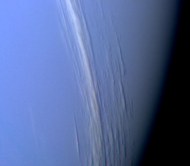 esplaobs: 30 YEARS AGO: VOYAGER 2'S HISTORIC NEPTUNE FLYBY