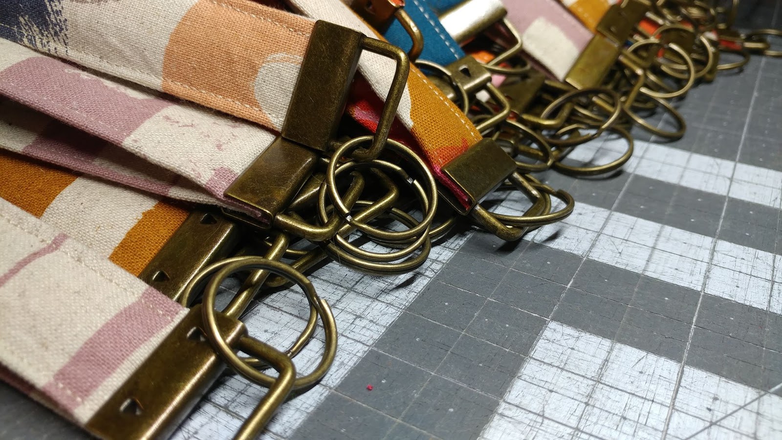 Slice of Pi Quilts: Handmade Key Fob Wristlet Tutorial