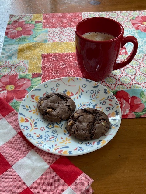 Mary Rose's Cafe: Moose Tracks Cookies
