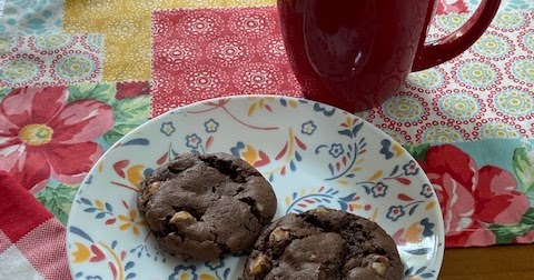 Mary Rose's Cafe: Moose Tracks Cookies