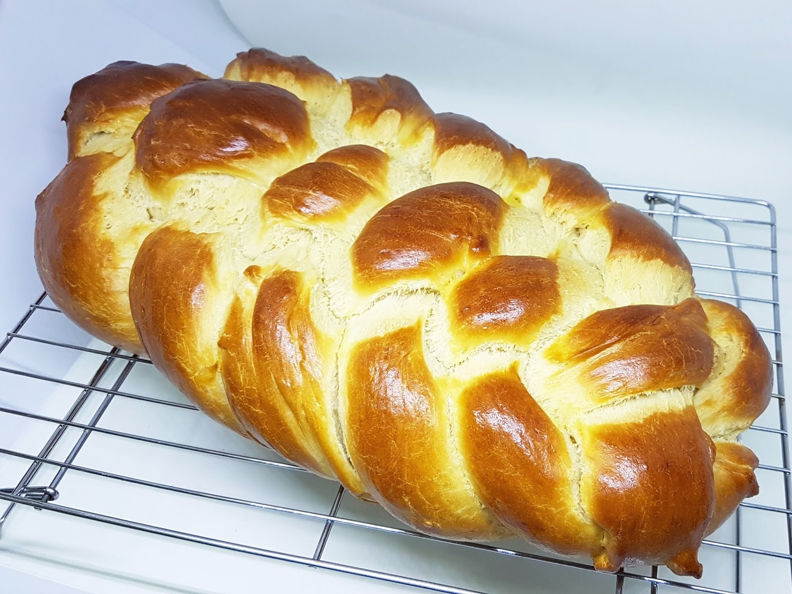 Maryam's Culinary Wonders: 1397. Braided Brioche Bread