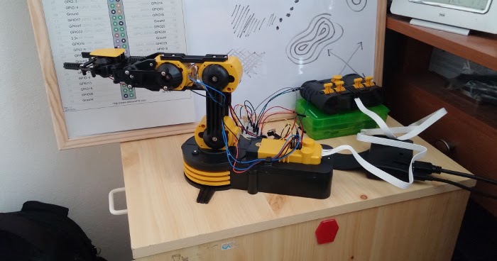 Owi robotic arm with RPi