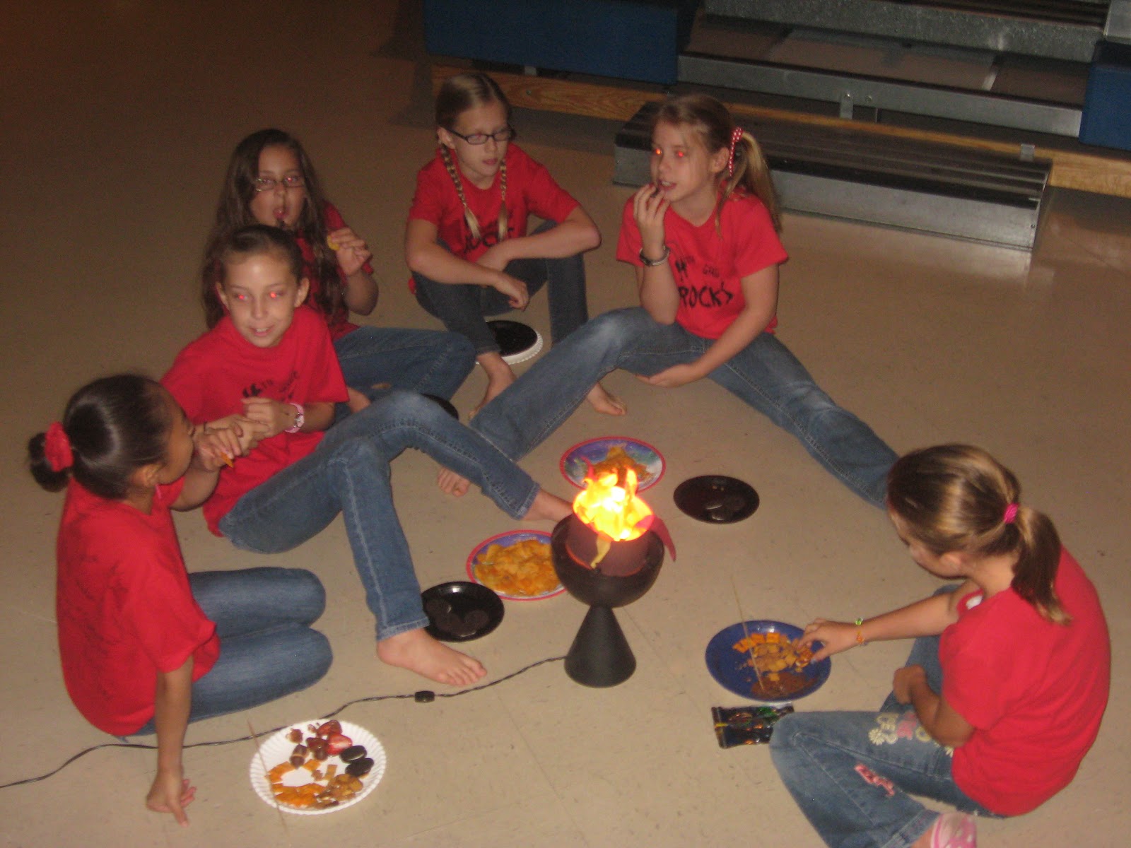 Mrs.Sanders 4th grade class: Going Camping- Last Day of 4th Grade