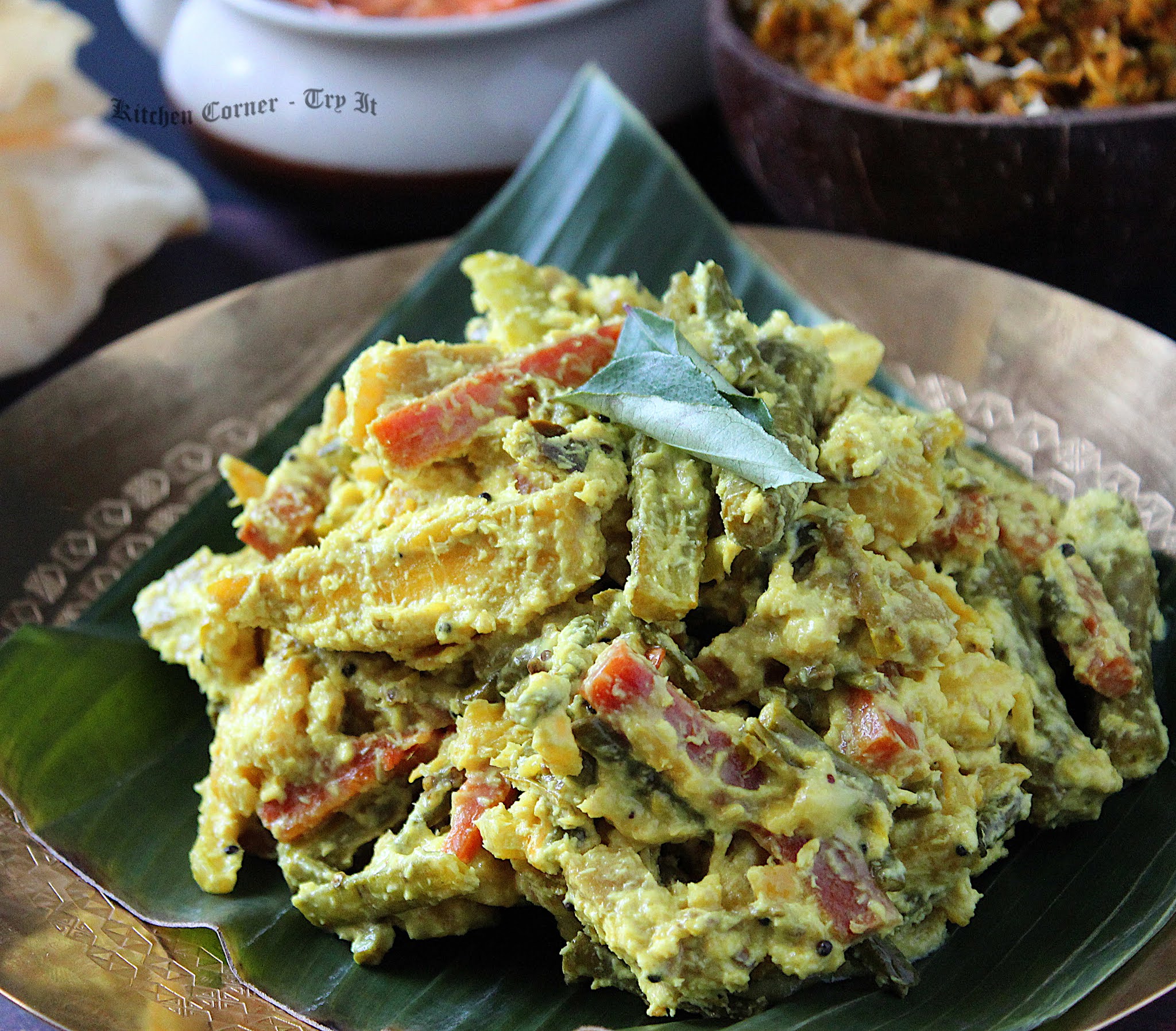 Aviyal Recipe- Kerala Sadhya Style Mixed Vegetable Curry