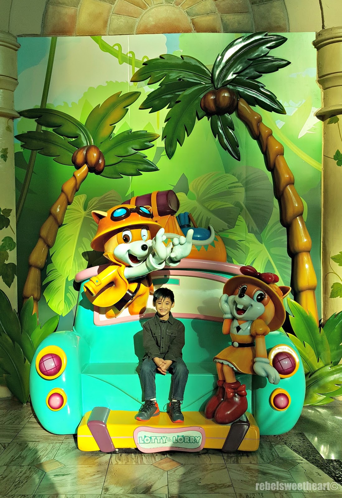 The Rebel Sweetheart.: Seoul Searching | Fun at Lotte World!