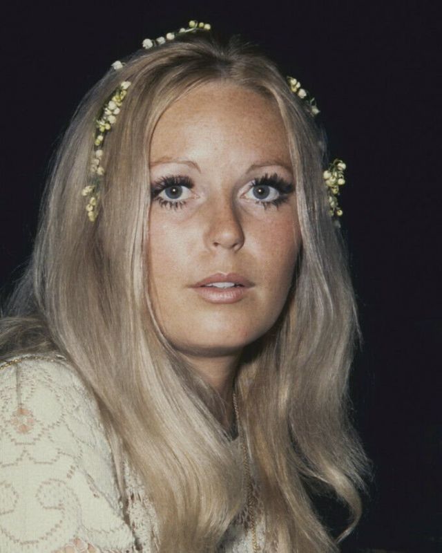 35 Fabulous Photos of Veronica Carlson in the 1960s and ’70s ~ Vintage ...