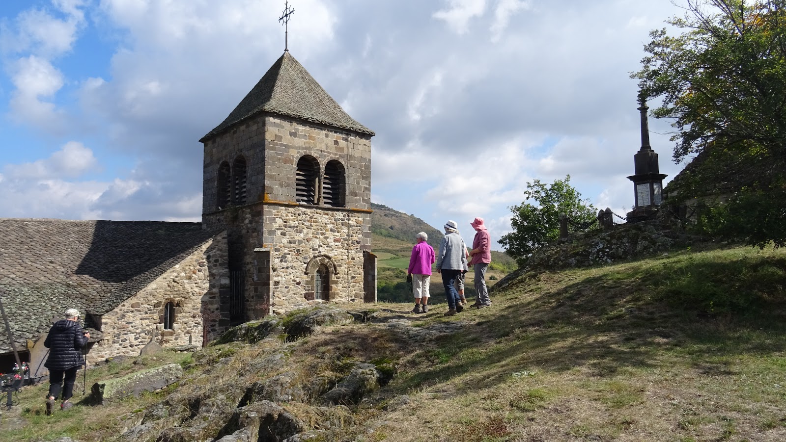 Rosko R@ndo: 7 septembre 2018 séjour Auvergne : St Floret, église du ...