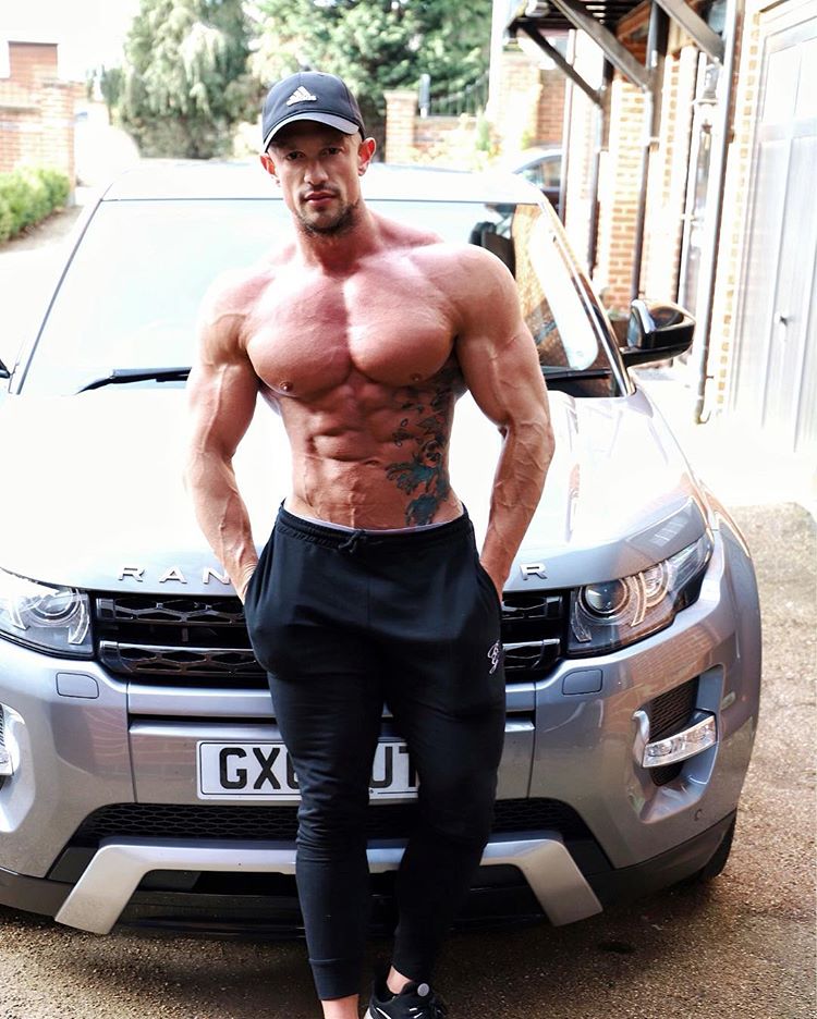 Muscle, Muscle, Muscle: Charlie London 4