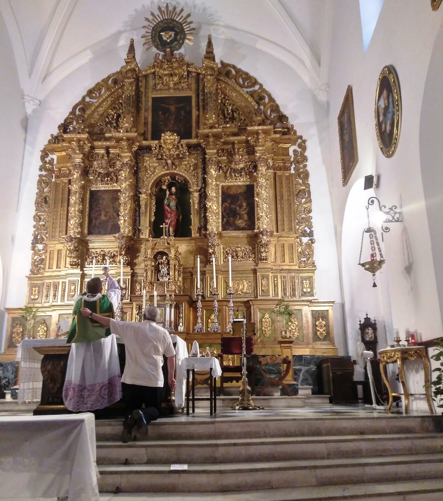 ADVENIAT: Misa Tradicional en latín en Santiago, Almería.