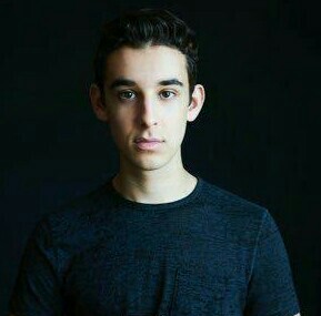 Matthew Isen Biography, Body Statistics, Family, Career, Affairs ...