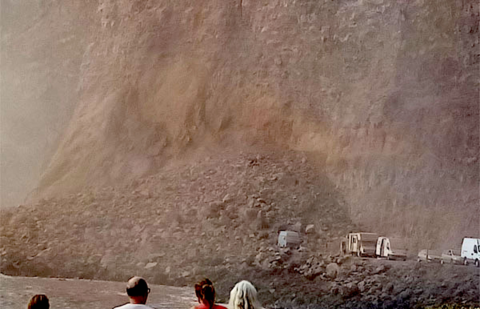 LA GOMERA ISLAND (Canary Islands): Massive rockfall and landslide near ...