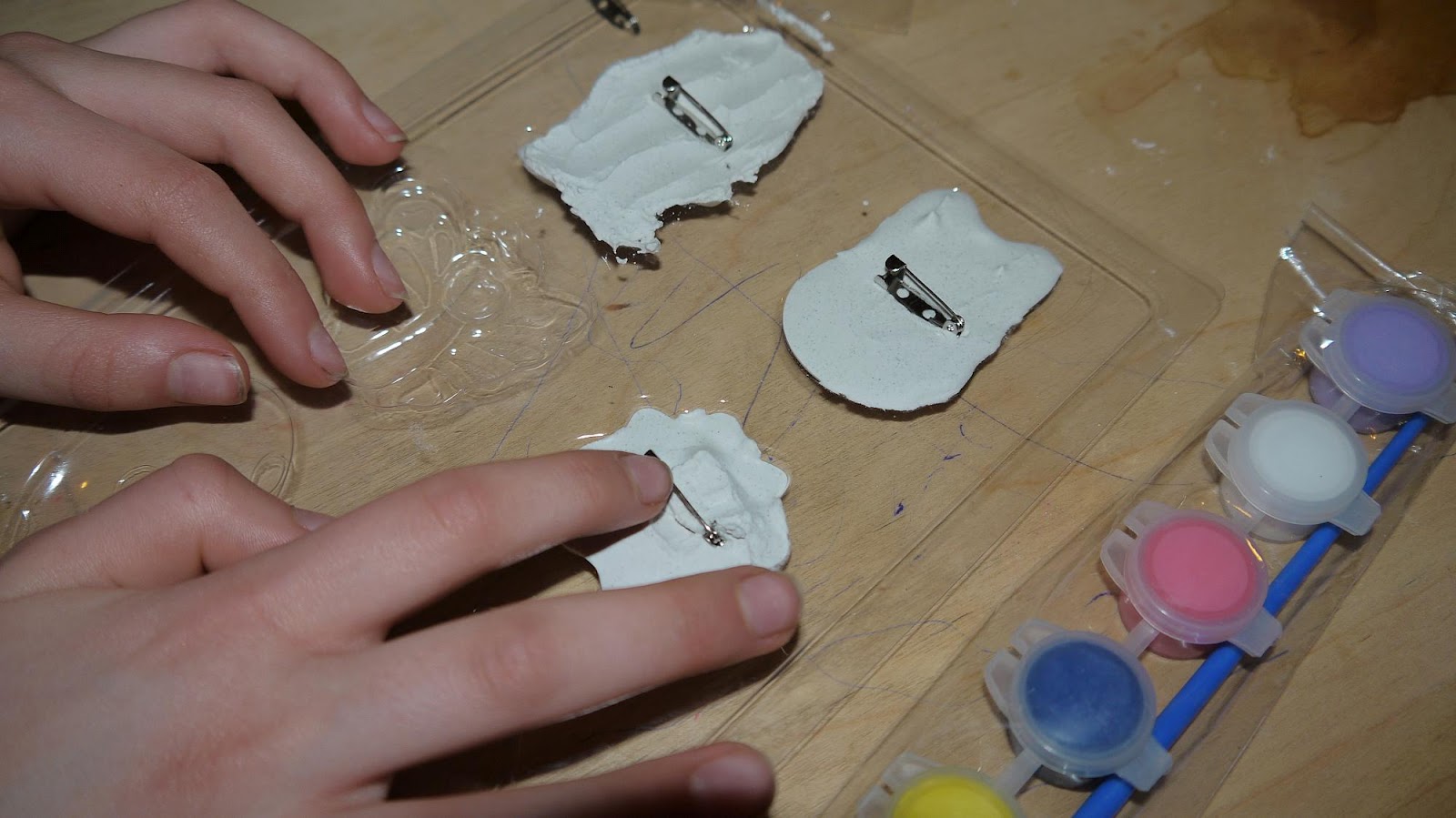 Inside the Wendy House: Easter Crafts at Asda