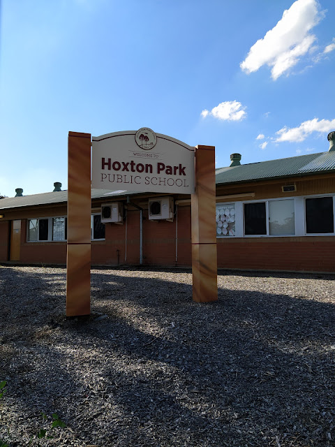 Keeping Up With The Hoxtons: Hoxton Park and West Hoxton - Completing ...