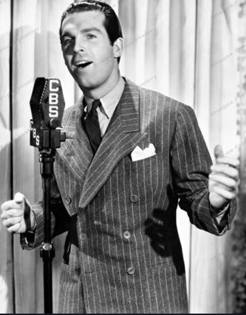 Another Old Movie Blog: Fred MacMurray sings "I'm in the Market for You"