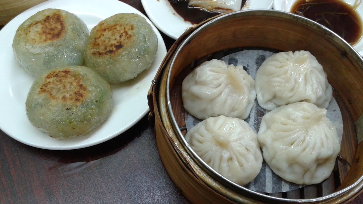 FRIED CHICKEN LIPS: Best BBQ Dim Sum