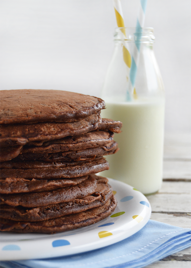 Pancakes de chocolate / Recetas dulces, fáciles y ricas! / Tres Tenedores
