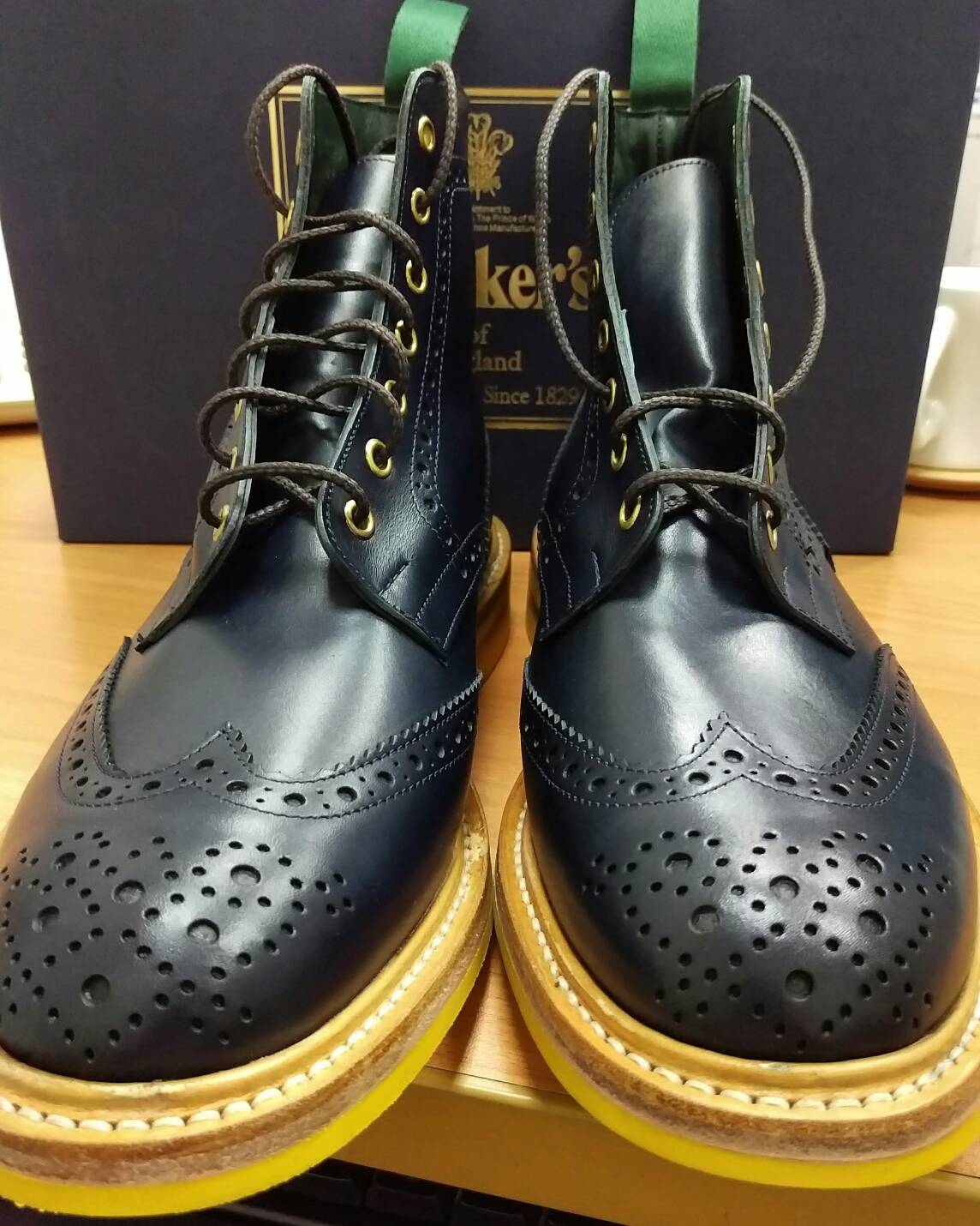 Tricker's Commando Sole Stow Boots Navy
