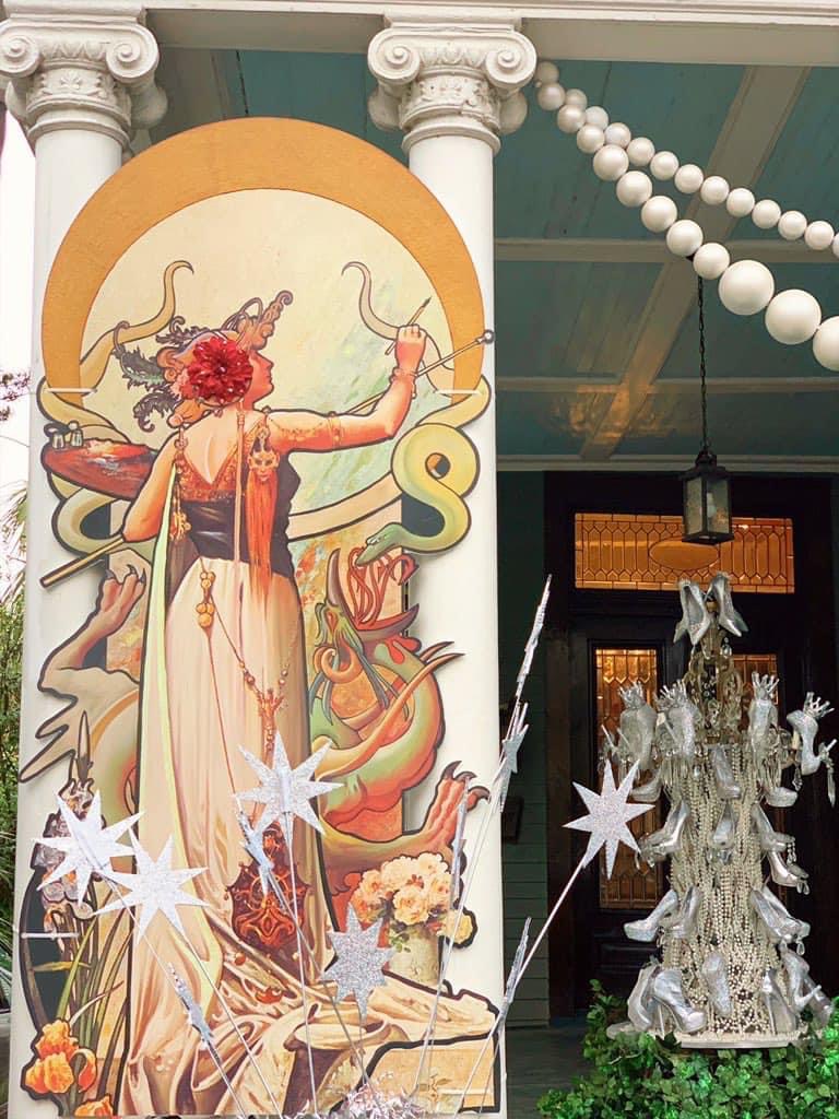 The Uptown Acorn: Mardi Gras Mambo {House Float: Muses ~ 4026 St ...