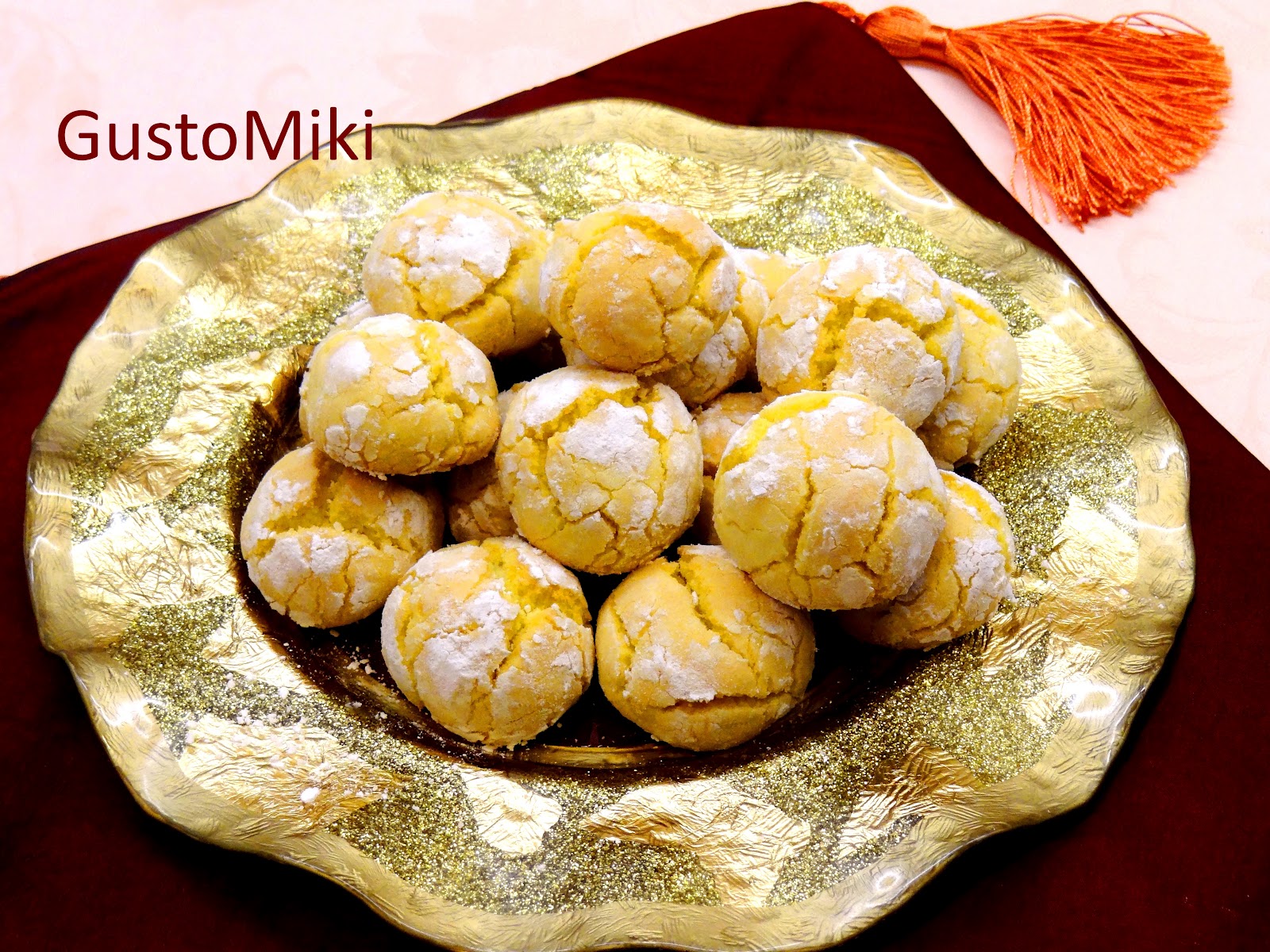 Tè nel deserto con biscotti marocchini ai fiori d'arancio