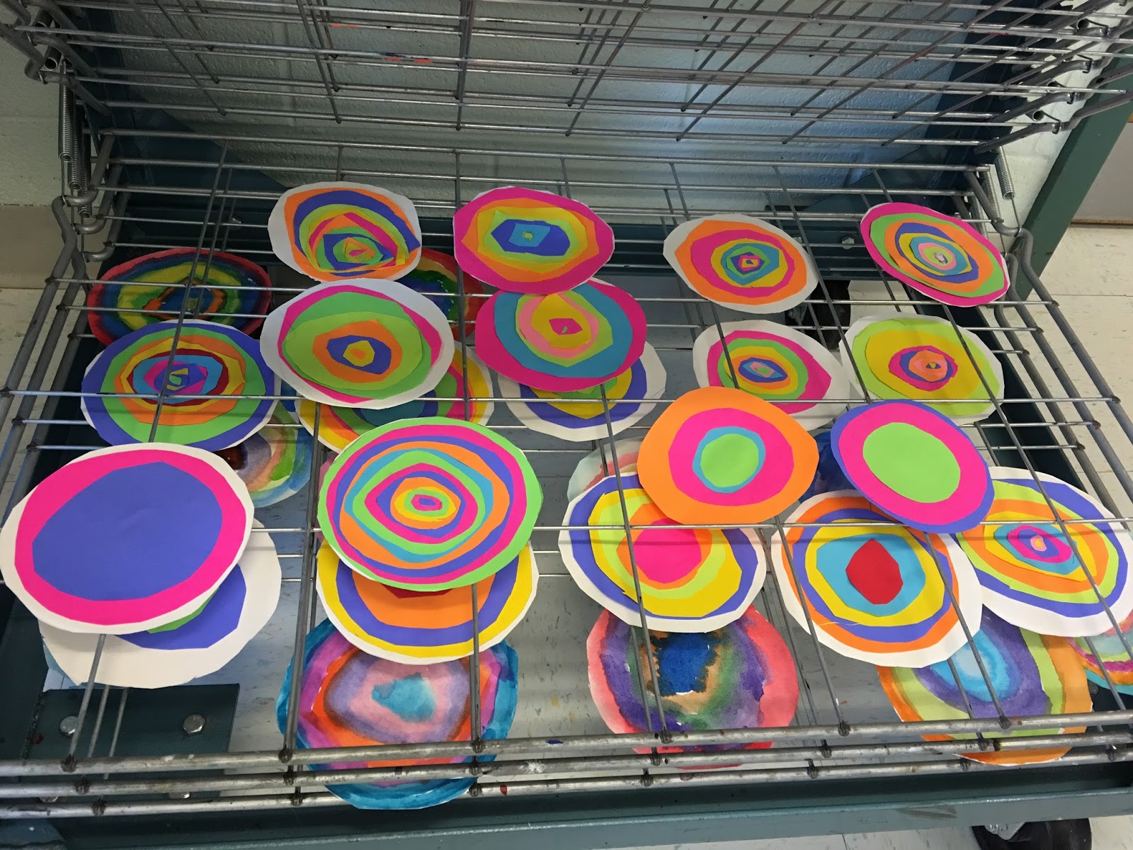 Art Room Blog: International Dot Day 2016...