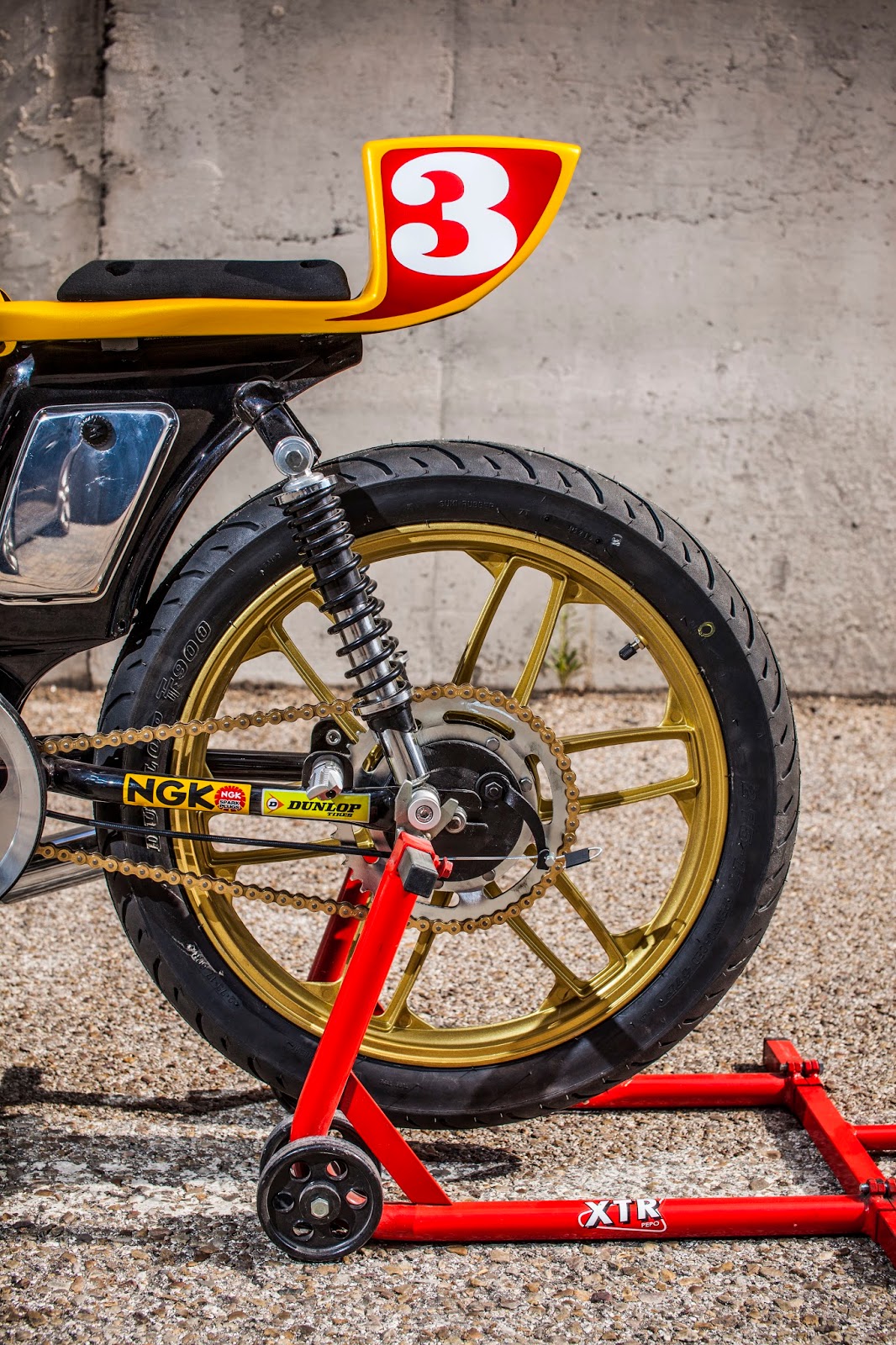 Racing Cafè: Mobylette SP90 1975 "PTT" by XTR PEPO