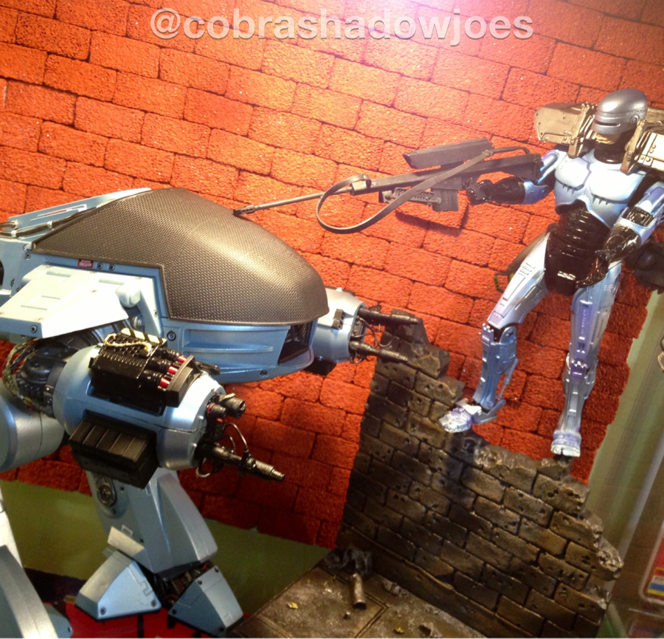 CobraShadowJoes: NECA Toys Robocop - Deluxe Figure with Jetpack and ...