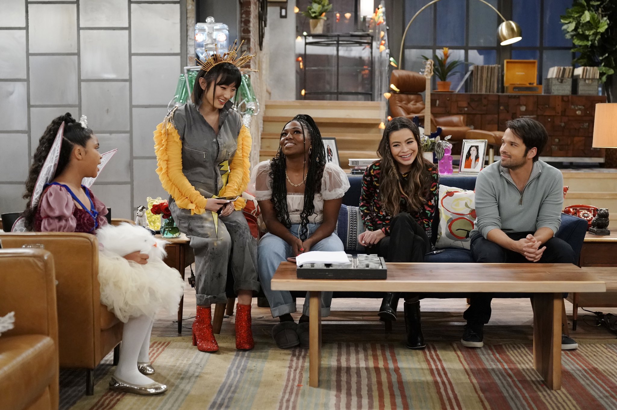 NickALive!: First Look: Paramount Plus to Premiere New 'iCarly' Episode ...