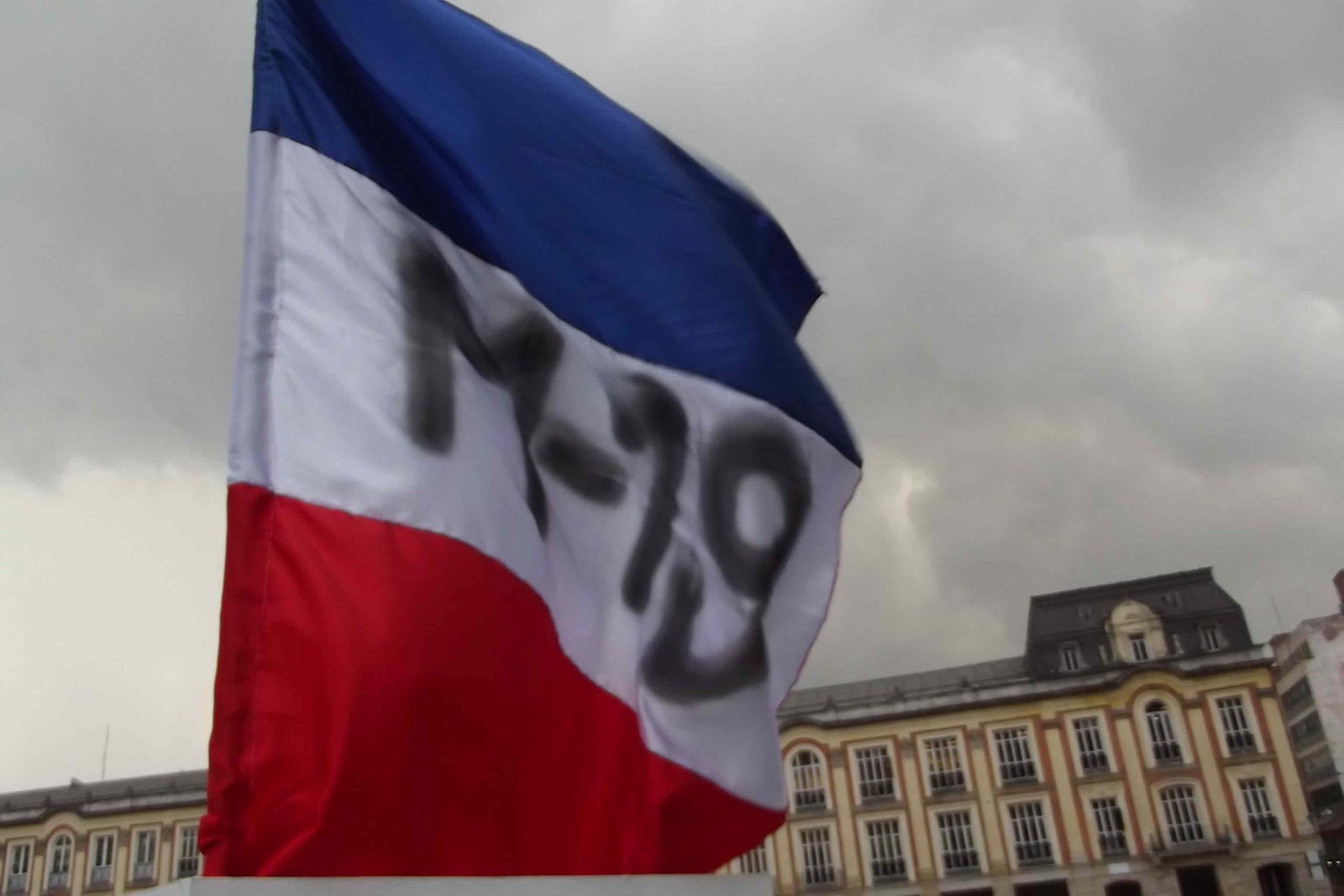 Mike's Bogota Blog: The M-19 Goes Full Circle