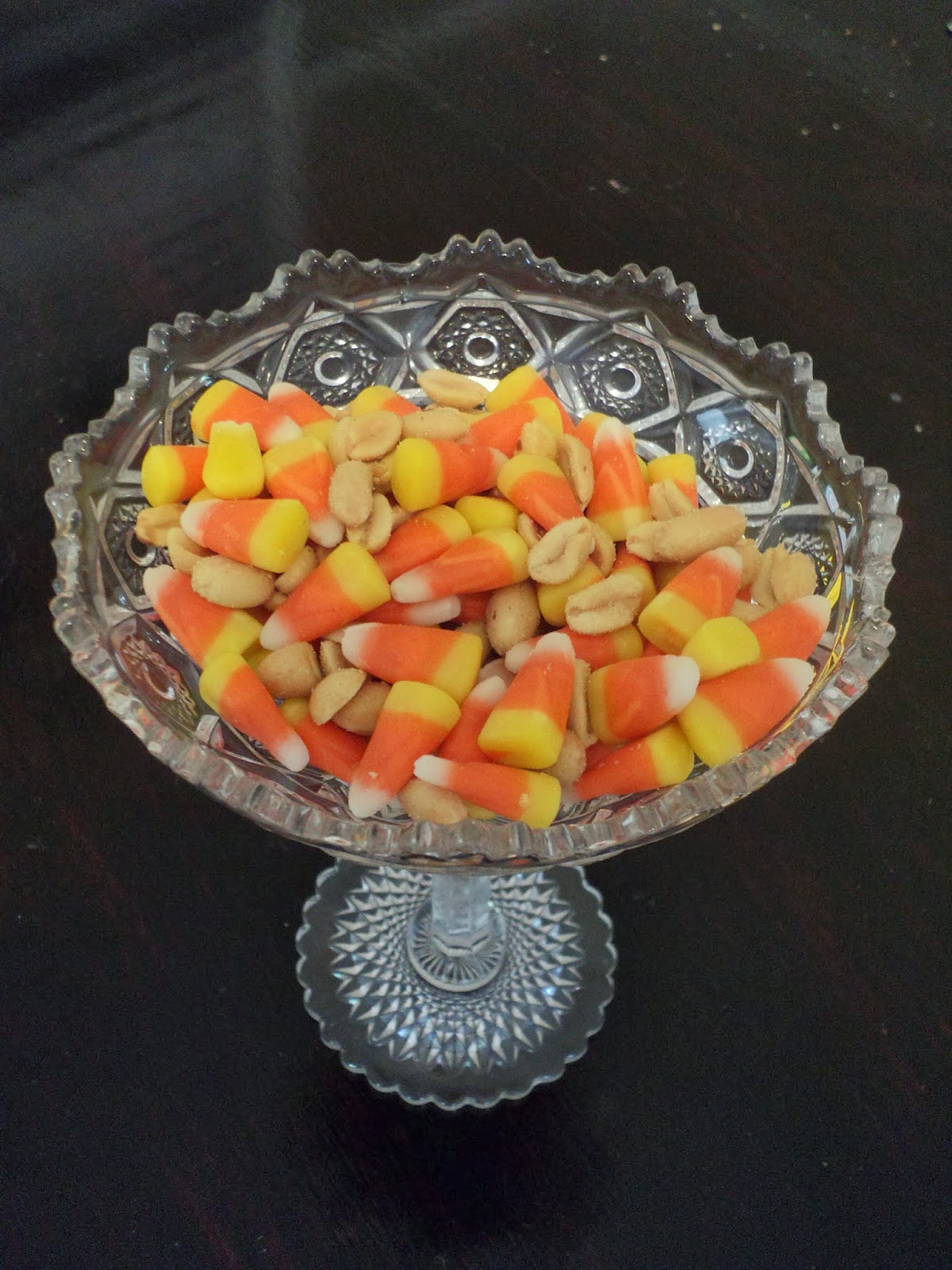 Yummy Recipes: Candy Corn Snack Mix