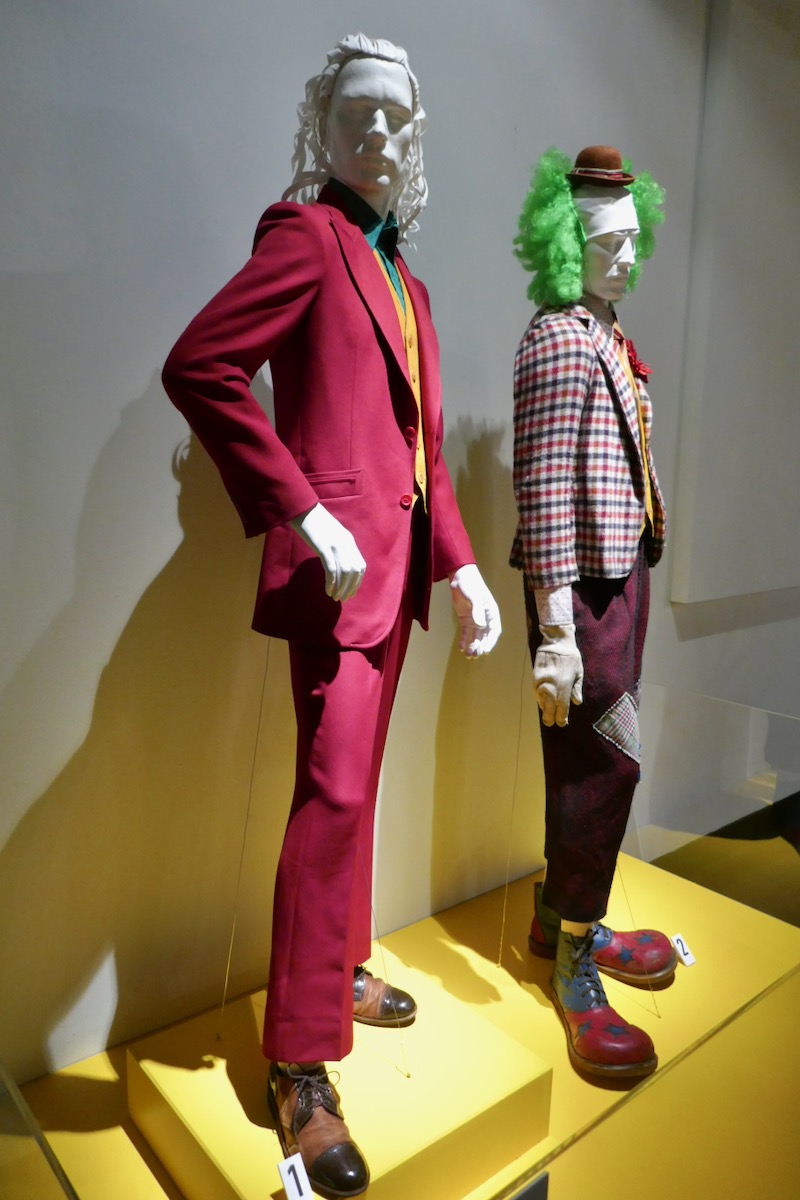 Hollywood Movie Costumes and Props: Oscar-nominated Joker film costumes ...
