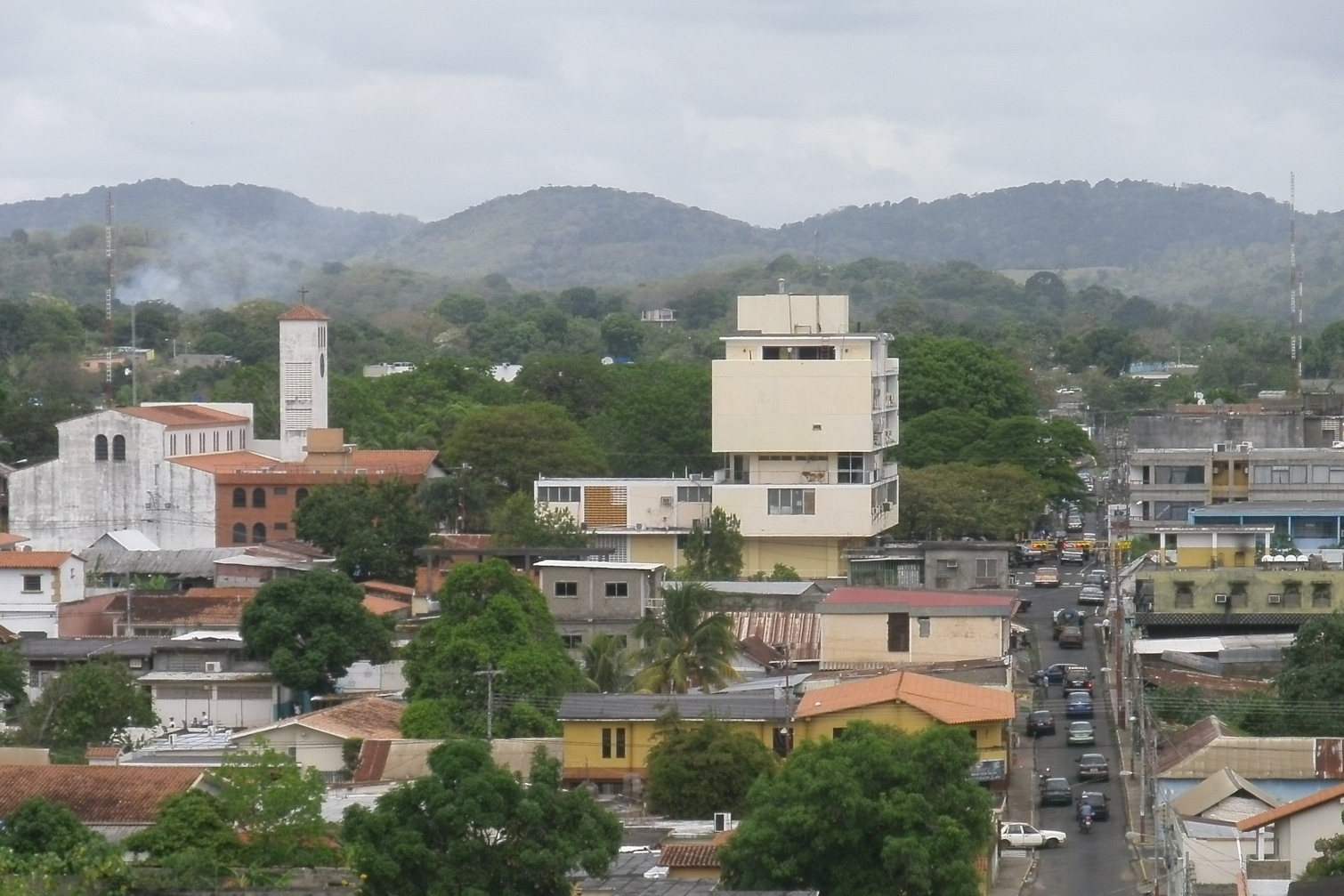 Guayana: Eje Sur Upata Santa Elena de Uairén: Upata desde el Mirador ...