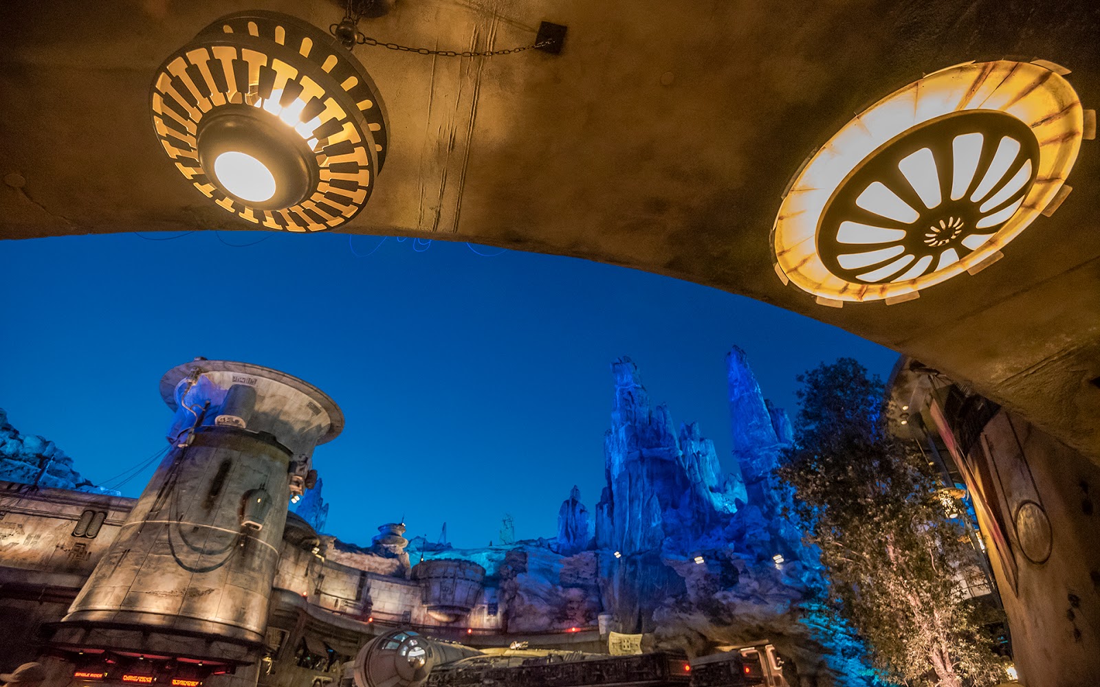 Batuu Blue Hour