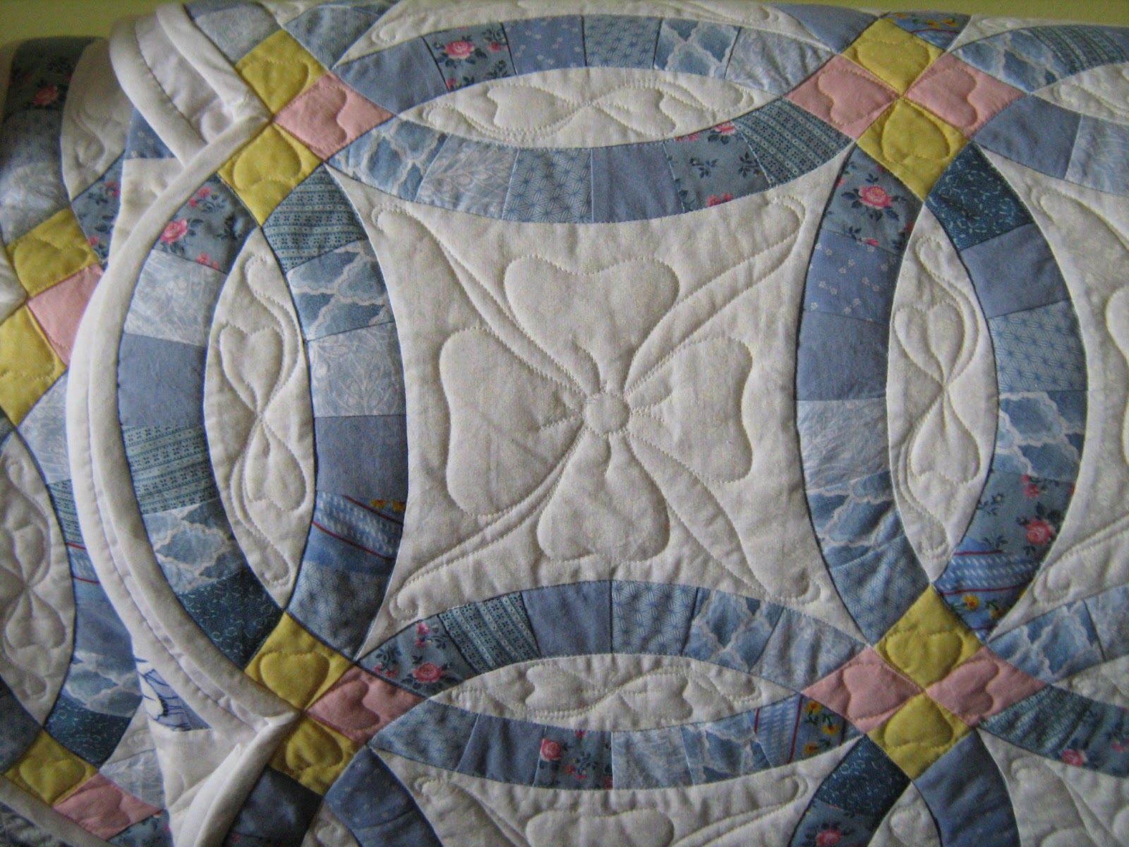 Inch by Inch Quilting: Double Wedding Ring Quilt