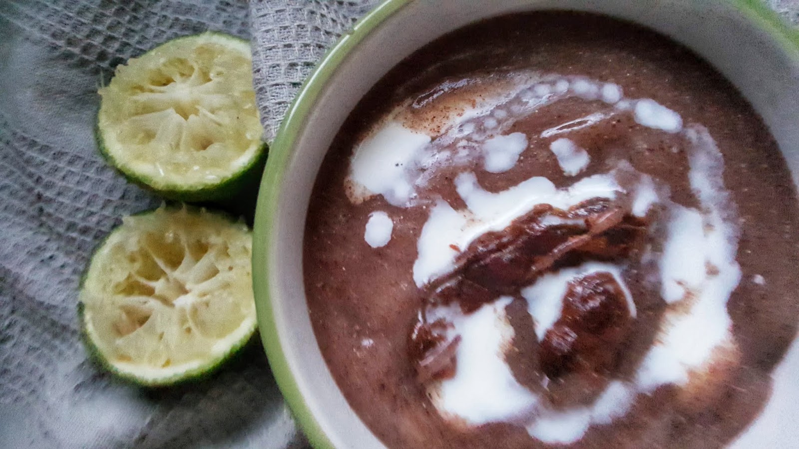 UJI YA UKWAJU NA NDIMU (TAMARIND & LEMON PORRIDGE) / Nairobi Kitchen