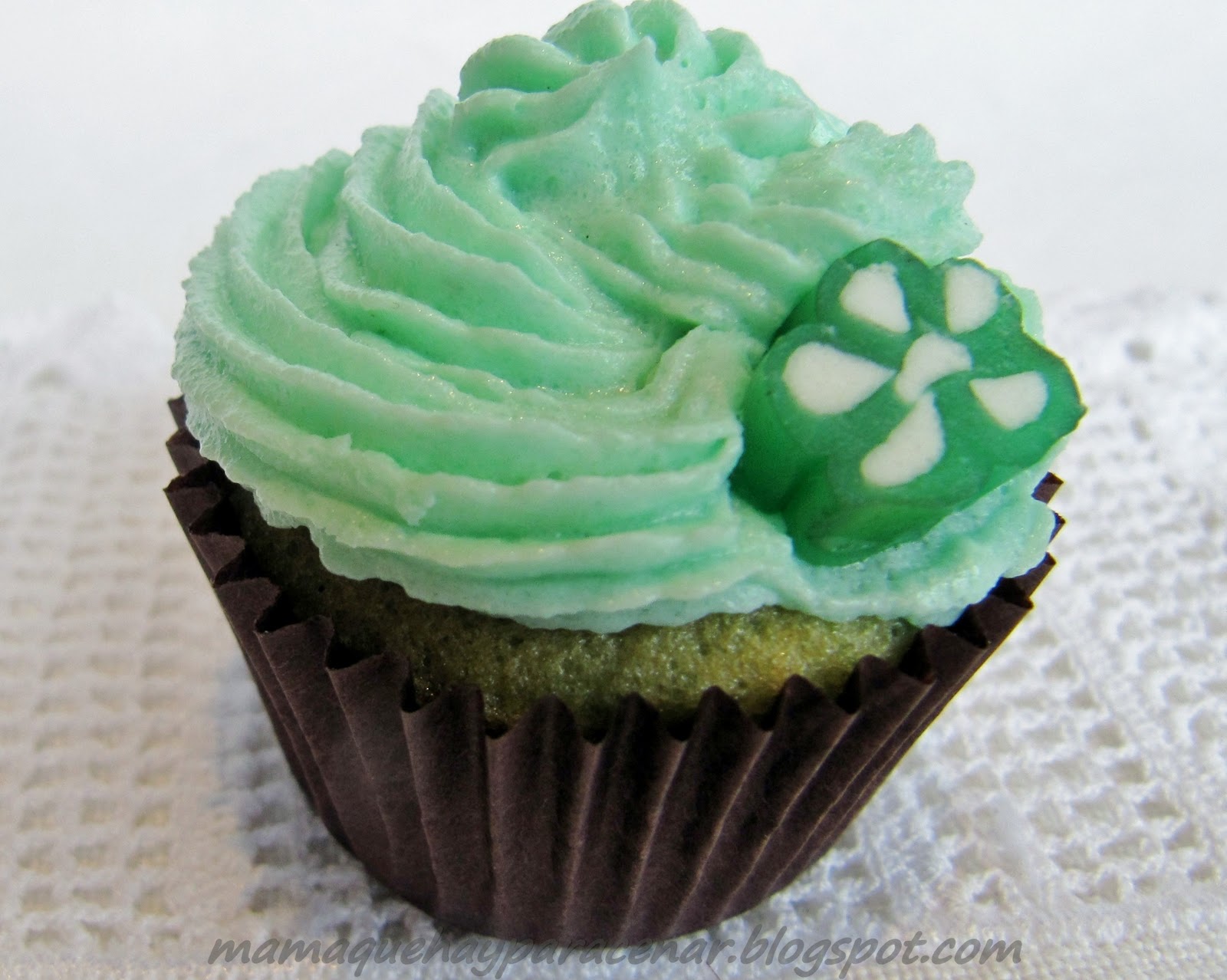 mamaquehayparacenar: MINI CUPCAKES DE COLOR VERDE