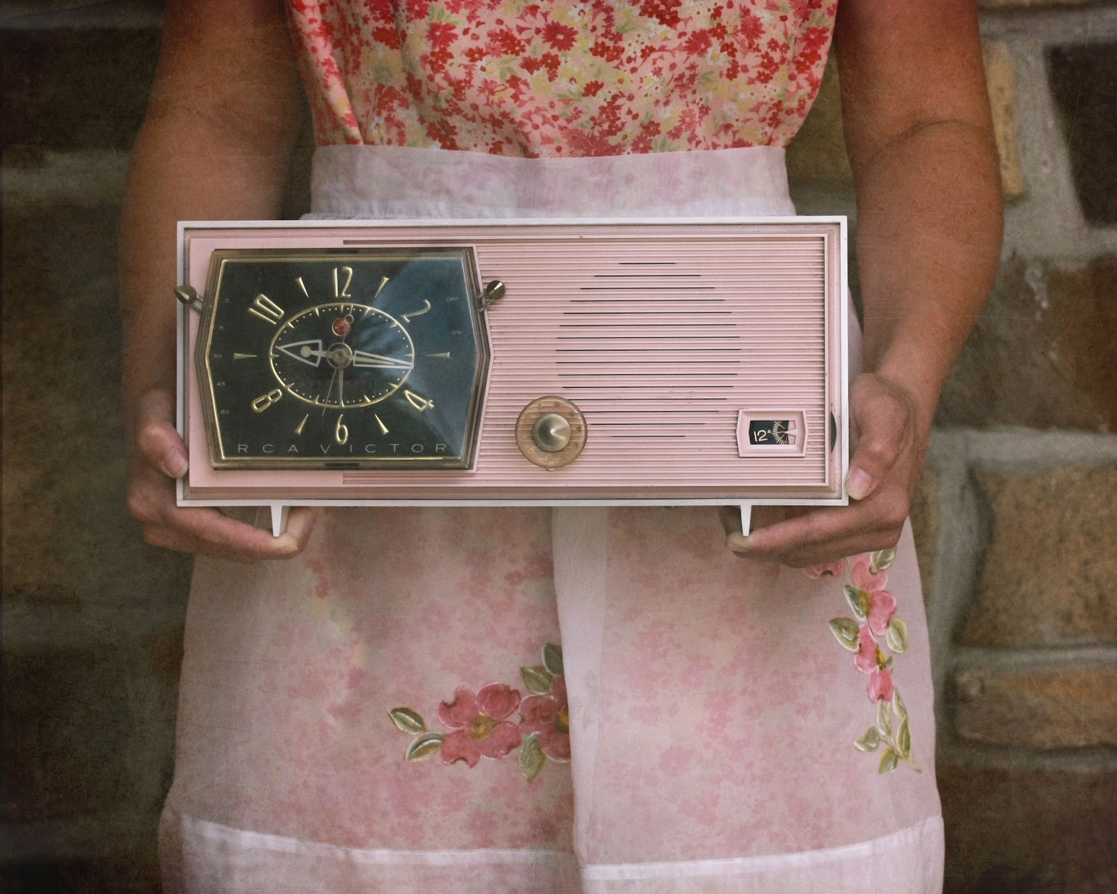 The Clicks Of My Shutter: The Pink Radio