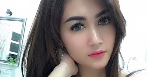 Cerita Sex Perawan SMA ~ Cerita Hot Sahabat Poker