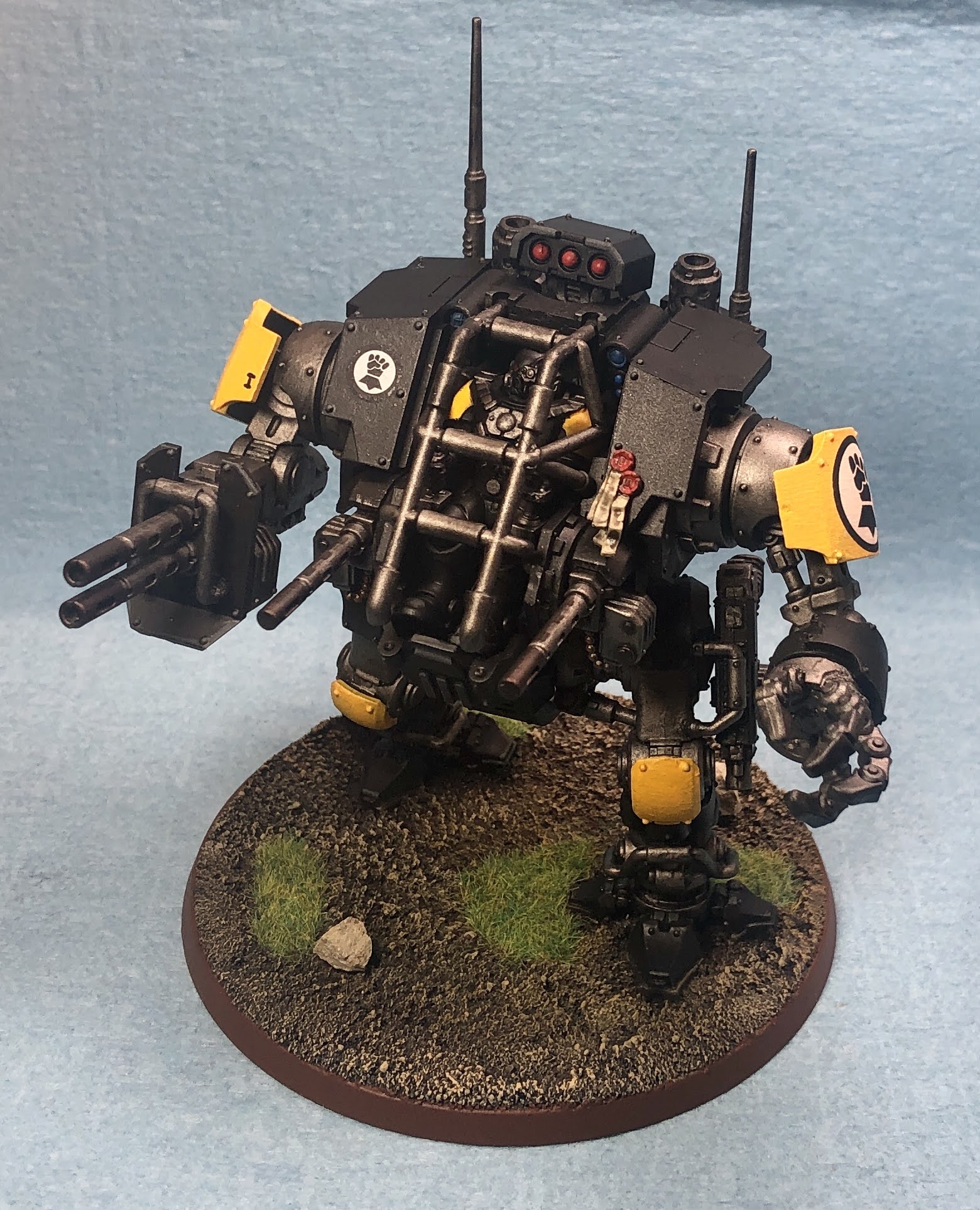 W40K: Imperial Fists 'Invictor Tactical Warsuit I' ~ The Old West Chronicle